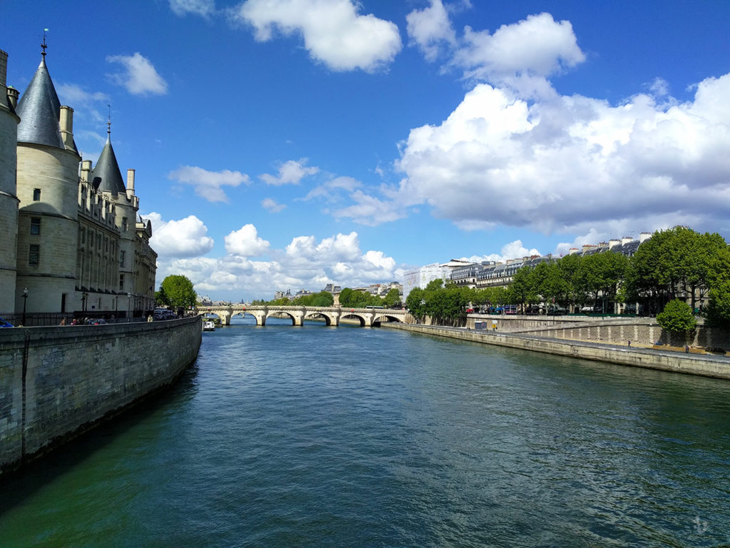 PARIS – PART 1 – Hola Sara